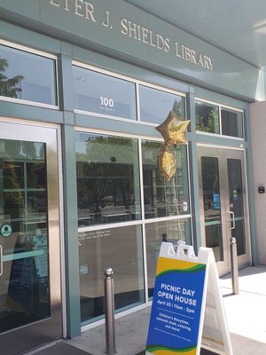 SHIELDS LIBRARY - Updated October 2025 - 67 Photos & 38 Reviews - 100 ...