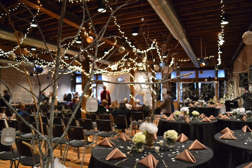 425 DOWNTOWN - Updated January 2026 - 11 Photos - 425 W Walnut St ...