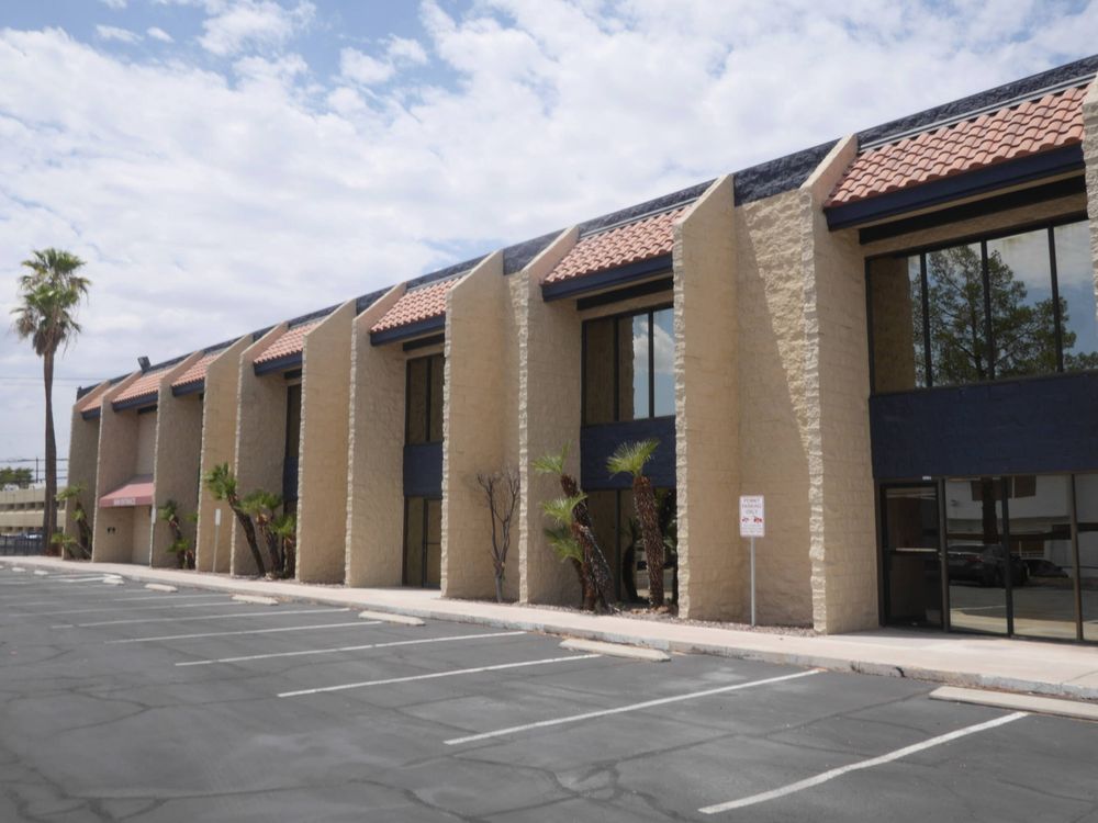 ADONIS HEALTH CLUB - Updated November 2025 - 19 Photos & 27 Reviews ...