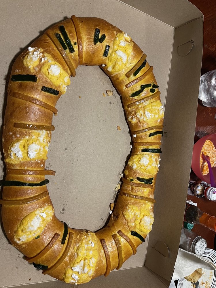 LA ESTRELLA BAKERY - Updated November 2024 - 99 Photos & 109 Reviews ...