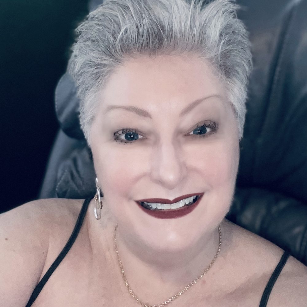 Denise East's Instagram, Twitter & Facebook on IDCrawl