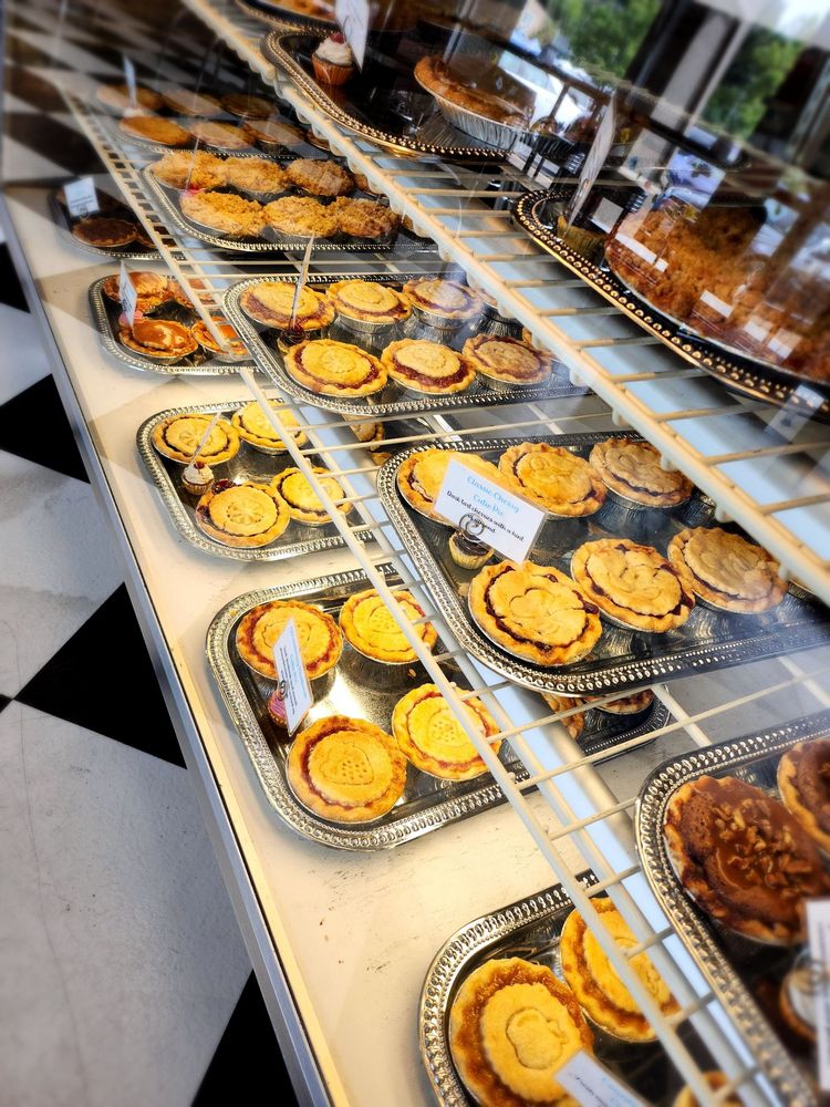 MIX BAKESHOP - Updated December 2025 - 356 Photos & 308 Reviews - 1117 ...