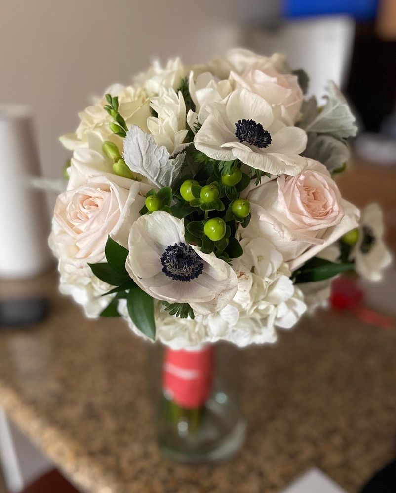 JUDY’S VILLAGE FLOWERS - Updated August 2024 - 37 Photos & 70 Reviews ...