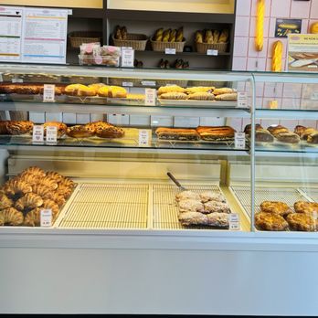 PENINSULA PASTRIES PALM SPRINGS - Updated August 2024 - 473 Photos ...