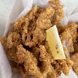 THE CLAM CASTLE - Updated October 2025 - 360 Photos & 370 Reviews ...