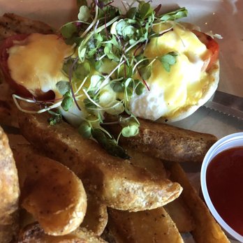 THE GINGERBREAD HOUSE - Updated September 2025 - 396 Photos & 265 ...