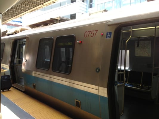 BLUE LINE MBTA - 17 Photos & 39 Reviews - Boston, MA - Yelp