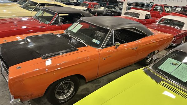 STREETSIDE CLASSICS - CHARLOTTE - Updated December 2025 - 31 Photos ...