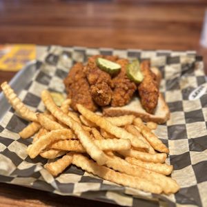 615 DELI - Updated January 2026 - 55 Photos & 103 Reviews - 1703 ...