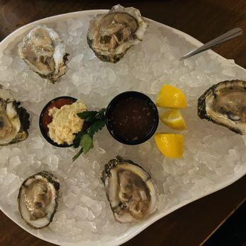 PHILLIPS SEAFOOD - Updated March 2025 - 2450 Photos & 2290 Reviews ...