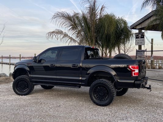 NO LIMIT - Updated December 2025 - 27 Photos & 34 Reviews - 6503 Belair ...