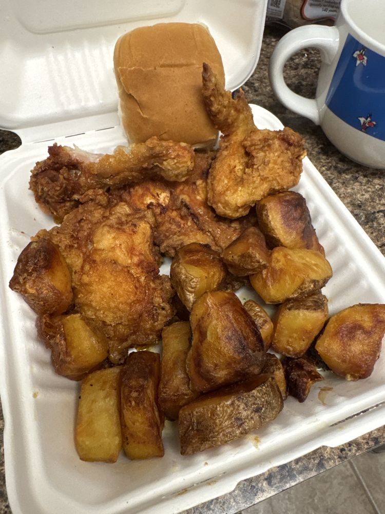 NORTH SHACK - Updated December 2025 - 17 Photos & 93 Reviews - 1990 E ...