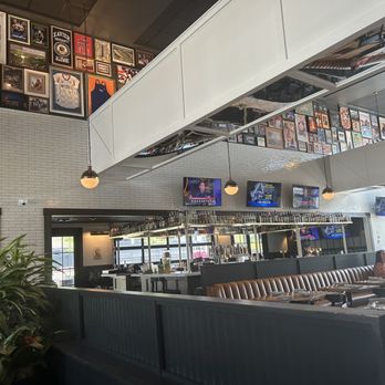 THE FILSON QUEEN CITY KITCHEN AND BAR - Updated December 2024 - 194 ...