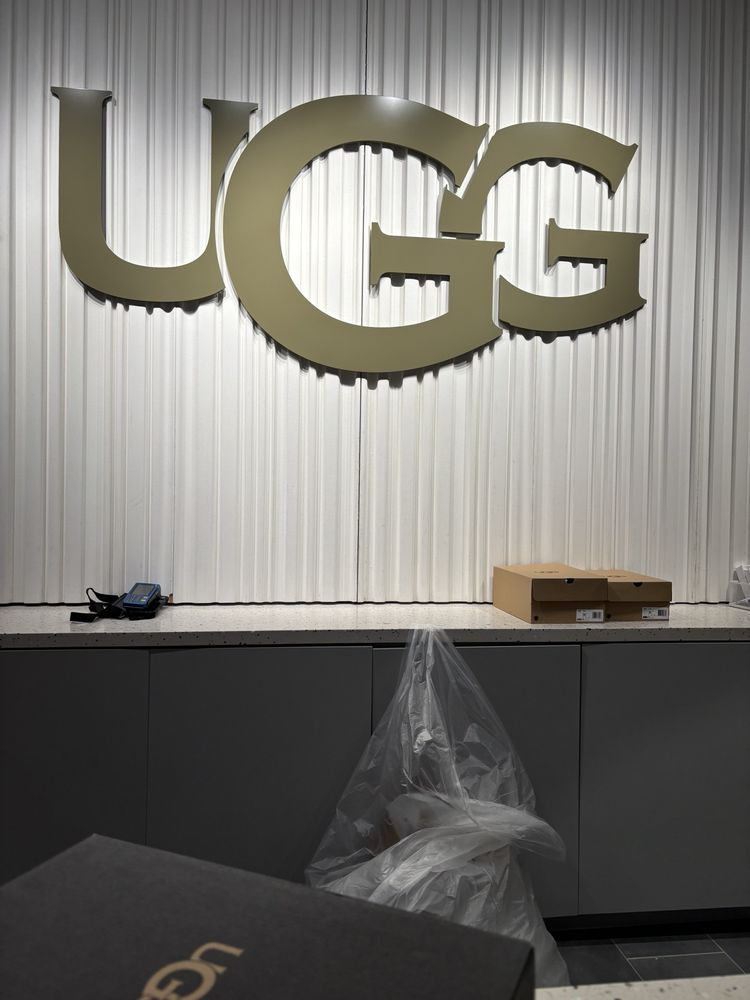 UGG OUTLET - Updated December 2025 - 20 Killingworth Turnpike, Clinton ...