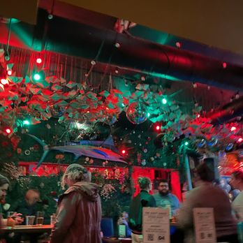 THE OCTOPUS BAR - Updated July 2025 - 367 Photos & 346 Reviews - 2121 N ...