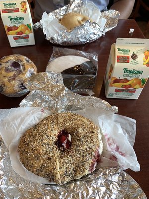 BAGEL BASKET CAFE - Updated August 2024 - 24 Photos & 112 Reviews - 639 ...