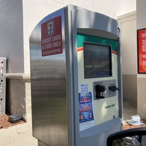 SUN GAS STATION - Updated November 2025 - 64 Photos & 305 Reviews ...