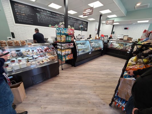 PENNA’S ITALIAN MARKET - 19 Photos & 28 Reviews - 545 N Bethlehem Pike ...