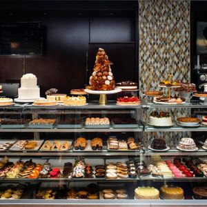 HEIDELBERG PASTRY SHOPPE - 309 Photos & 376 Reviews - Bakeries - 2150 N ...