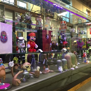 OFFBEAT - Updated September 2025 - 45 Photos & 15 Reviews - 109 N State ...