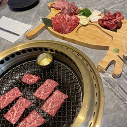 ISHONI YAKINIKU - Updated September 2024 - 938 Photos & 296 Reviews ...