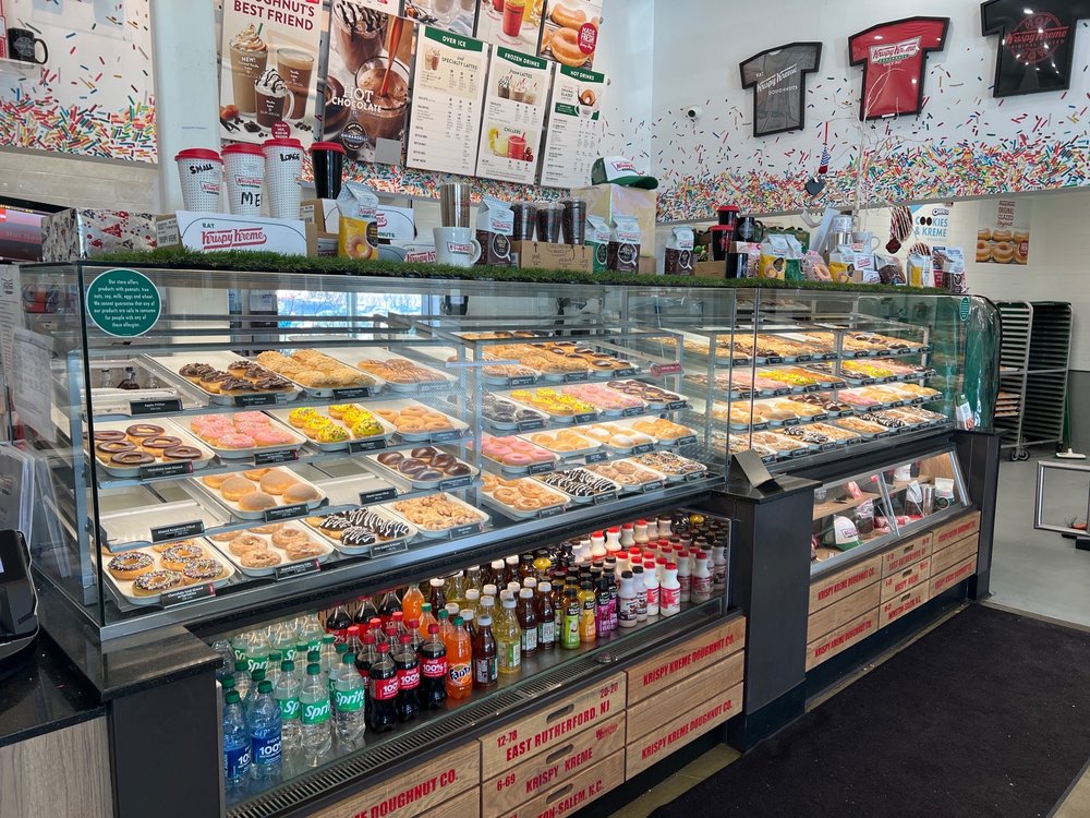KRISPY KREME - Updated August 2024 - 357 Photos & 101 Reviews - 51 ...