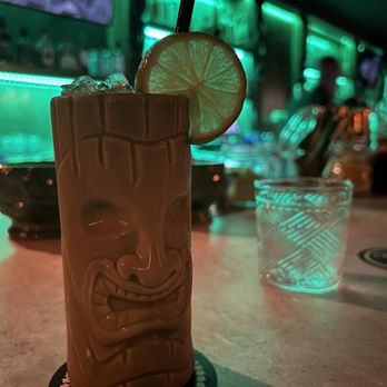 THE HULA HULA ROOM - Updated April 2024 - 40 Photos & 16 Reviews ...