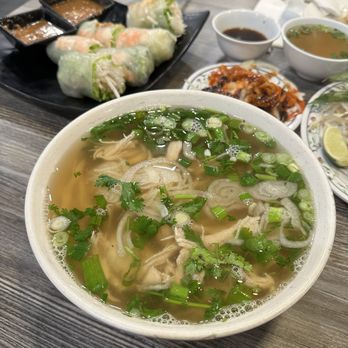 PHO 45 - Updated July 2024 - 1130 Photos & 1214 Reviews - 12810 La ...