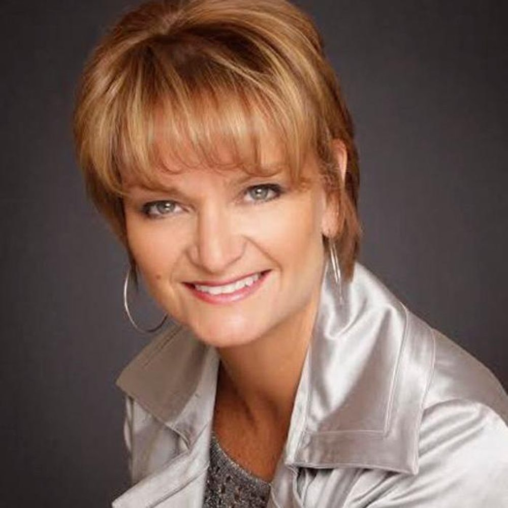 Karen Klos's Instagram, Twitter & Facebook on IDCrawl