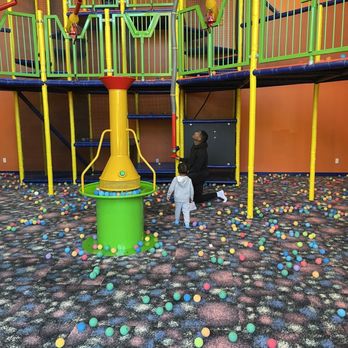 FUNTROPOLIS - Updated July 2025 - 45 Photos - 2975 Boulevard Moise ...