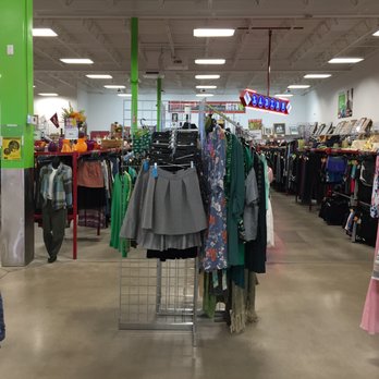 RED RACKS - Updated October 2025 - 24 Photos & 17 Reviews - 1707 W ...