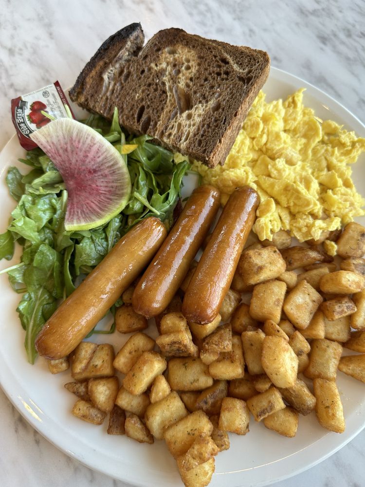 EVVIVA - Updated March 2024 - 89 Park Place Boulevard, Barrie, Ontario ...