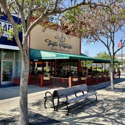 TESTO PEPESTO ITALIAN RESTAURANT - Updated January 2026 - 498 Photos ...