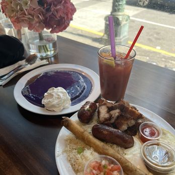 LUDI’S RESTAURANT & LOUNGE - Updated July 2025 - 1433 Photos & 574 ...