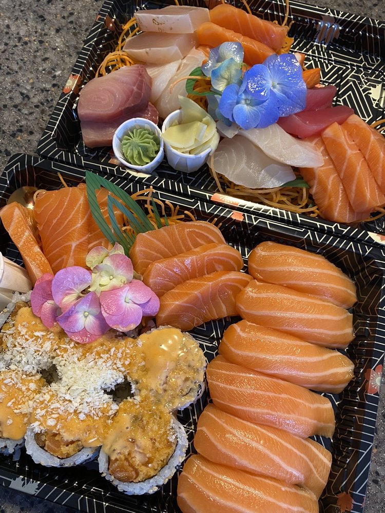 MIDAMI SUSHI - Updated March 2025 - 36 Photos & 17 Reviews - 7 Taunton ...