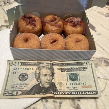 DAPPER DOUGHNUT - Updated October 2025 - 56 Photos & 20 Reviews - 604 ...