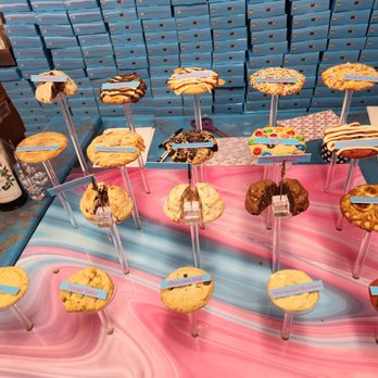 MO COOKIES - Updated January 2025 - 31 Photos & 27 Reviews - 1705 W ...