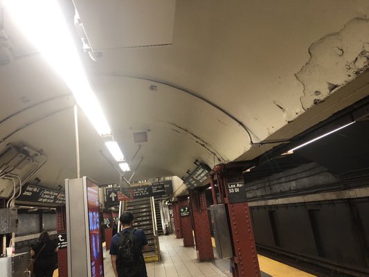 MTA - 53RD & LEXINGTON SUBWAY STATION - 48 Photos & 18 Reviews - Metro ...