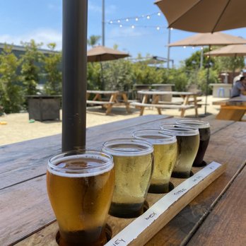 HANGAR 76 - Updated August 2025 - 46 Photos & 47 Reviews - 3229 Roymar ...