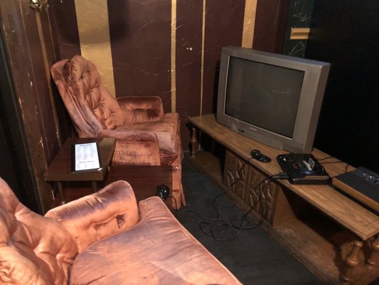 CHATTERBOX PUB - 75 Photos & 215 Reviews - 2229 E 35th St, Minneapolis ...