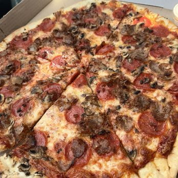 COSMO’S PIZZA - Updated December 2025 - 92 Photos & 335 Reviews - 550 ...