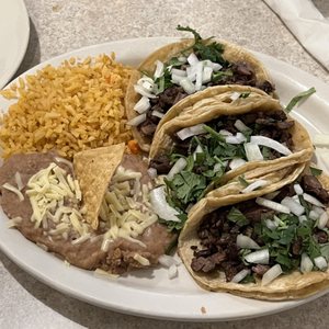 EL FARO RESTAURANT - 87 Photos & 200 Reviews - 3936 W 31st St, Chicago ...