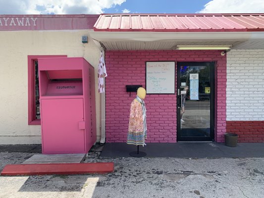 TREASURE HUNT THRIFT STORE - Updated May 2025 - 36 Photos & 14 Reviews ...