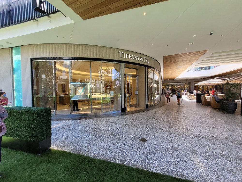 TIFFANY & CO - 67 Photos & 104 Reviews - 10250 Santa Monica Blvd, Los ...