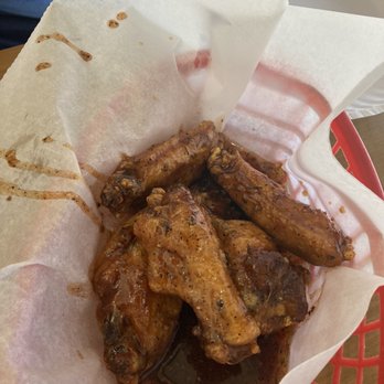 WING ALLEY - Updated October 2024 - 106 Photos & 133 Reviews - 2215 E ...