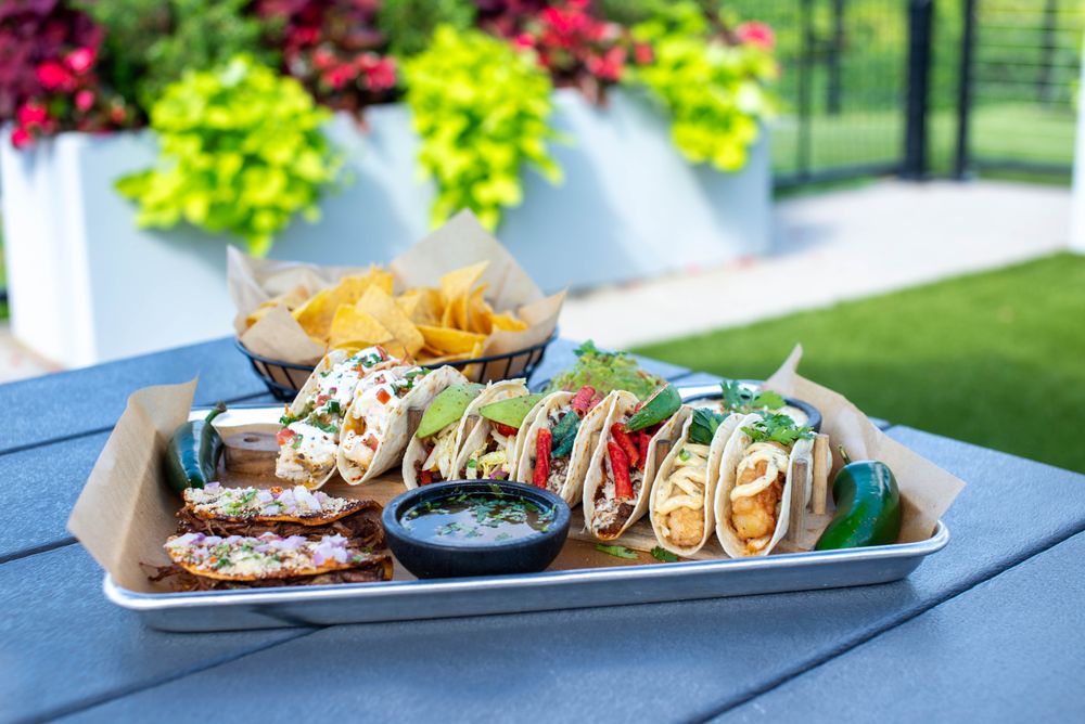 ACES PICKLEBALL BAR + GRILL - Updated October 2025 - 116 Photos & 35 ...