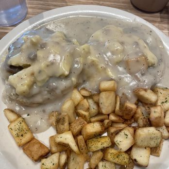 THE BIG BISCUIT - MIDWEST CITY - Updated October 2025 - 171 Photos ...