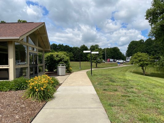 CATAWBA COUNTY I-40 EASTBOUND REST AREA - Updated May 2025 - 45 Photos ...