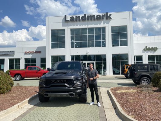 LANDMARK DODGE CHRYSLER JEEP OF MORROW - Updated May 2025 - 85 Photos ...
