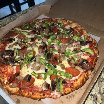 D6 PIZZA - SPRING VALLEY LAKE - Updated July 2025 - 34 Photos & 39 ...